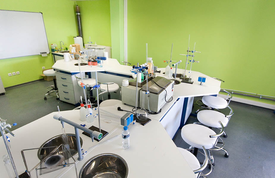 Σπούδασε Φαρμακολογία - Βοηθός Φαρμακείου στο ΙΕΚ ΑΚΜΗ®.